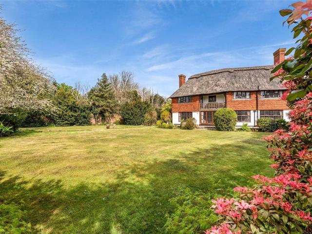 5 bedroom detached house for sale