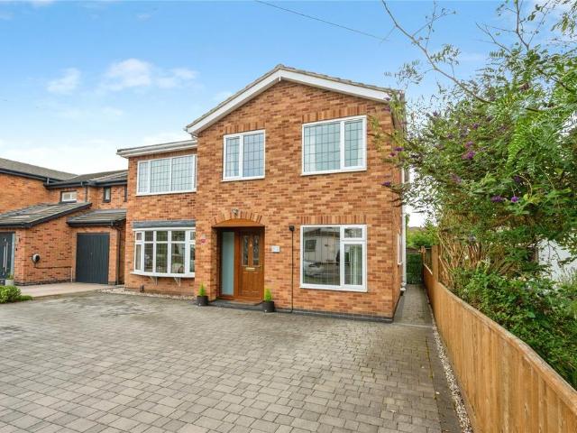 5 bedroom detached house for sale