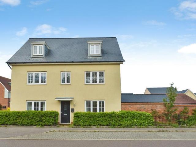 5 bedroom detached house for sale