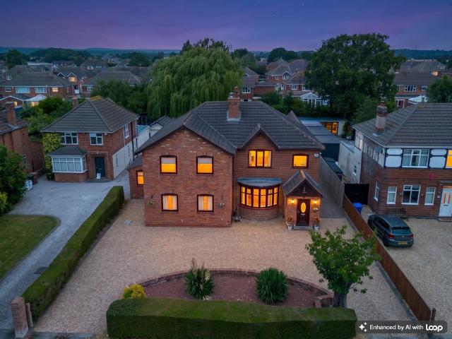 5 bedroom detached house for sale