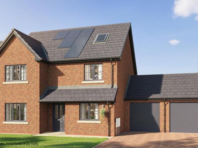 5 bedroom detached house for sale