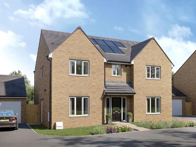 5 bedroom detached house for sale