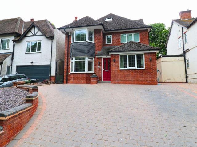 5 bedroom detached house for sale