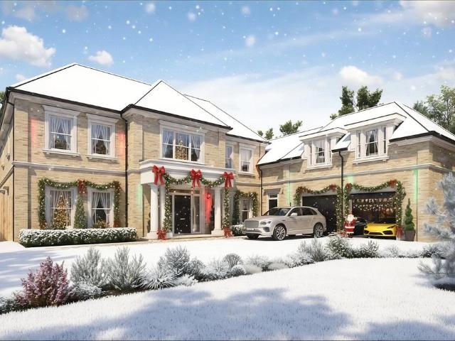 5 bedroom detached house for sale