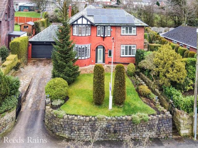 5 bedroom detached house for sale