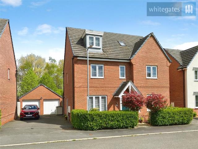 5 bedroom detached house for sale