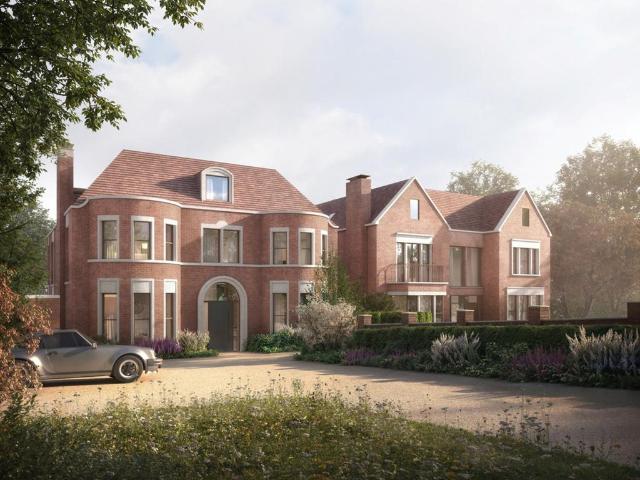 5 bedroom detached house for sale