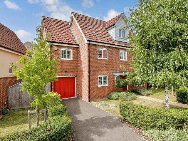 5 bedroom detached house for sale