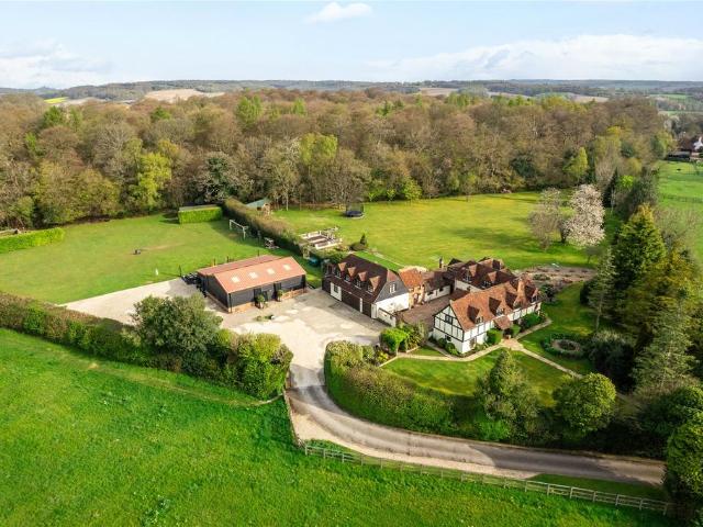 5 bedroom detached house for sale