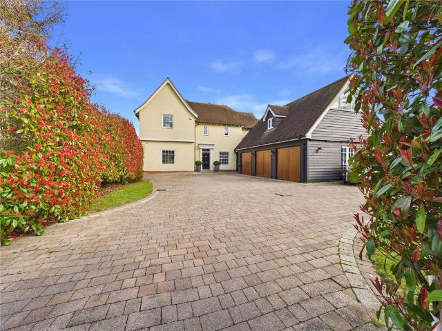 5 bedroom detached house for sale