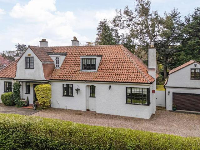 5 bedroom detached villa house for sale