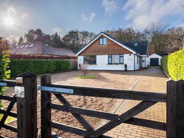 5 bedroom detached house for sale