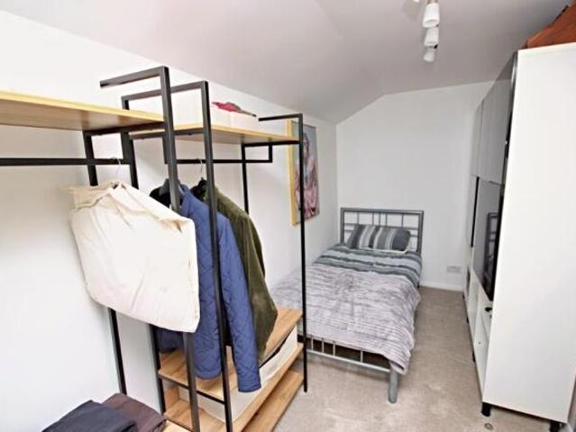 5 bedroom detached house for sale in Court Drive, Maidstone ME16