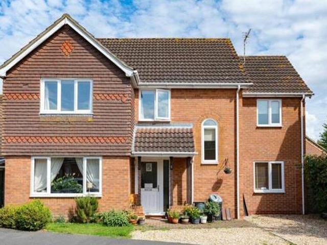 5 Bedroom Detached House For Sale In Cowbit