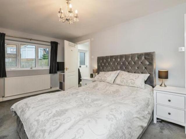 5 bedroom detached house for sale in Cockley Hill Lane, Huddersfield, HD5