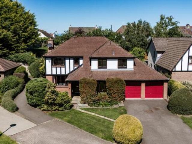 5 bedroom detached house for sale in Colmestone Gate, Edinburgh, EH10