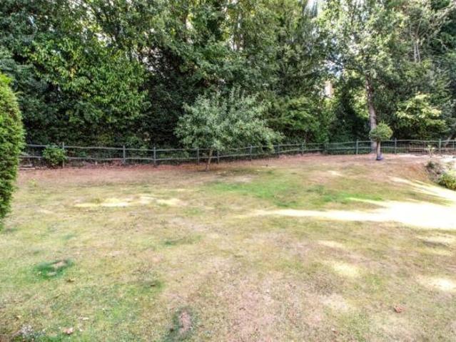 5 bedroom detached house for sale in Connaught Way, Tunbridge Wells, Kent, TN4