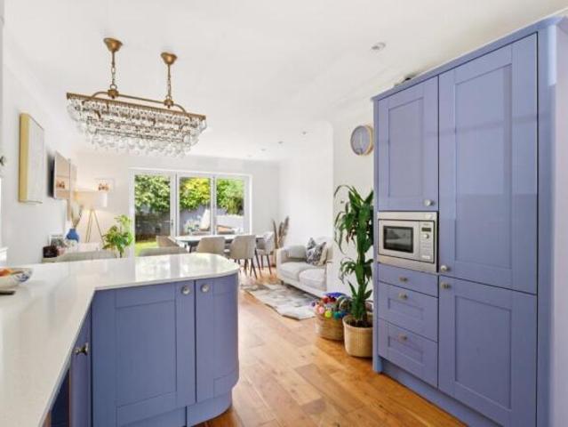 5 bedroom detached house for sale in Corder Close, St. Albans, Hertfordshire, AL3