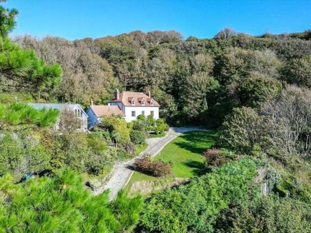 5 Bedroom Detached House For Sale In Cornwall