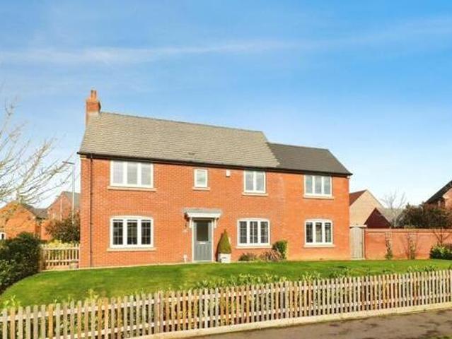 5 Bedroom Detached House For Sale In Cawston
