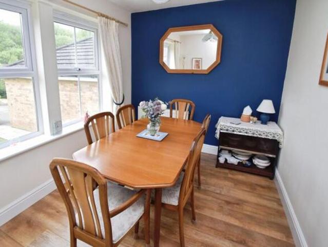 5 bedroom detached house for sale in Calderwood Close, Shipley, BD18