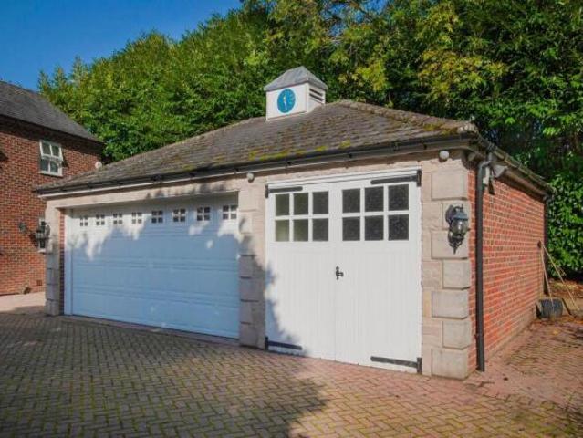 5 bedroom detached house for sale in Canon Lane, Wateringbury, Maidstone, Kent, ME18