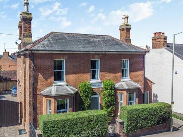 5 Bedroom Detached House For Sale In Canterbury