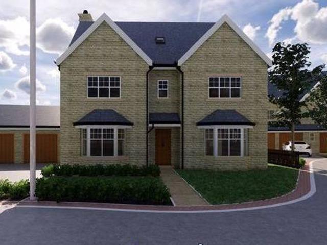 5 bedroom detached house for sale in Carleton Road Pontefract WF8