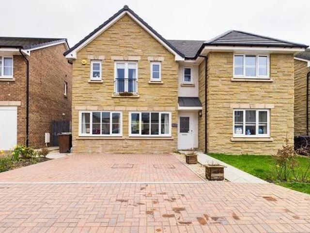 5 bedroom detached house for sale in Central Park View Bishopton PA7