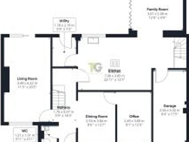 5 bedroom detached house for sale in Chasely Crescent, Cheltenham, GL51