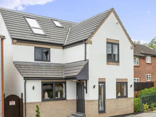 5 bedroom detached house for sale in Chapel Street Swanwick DE55