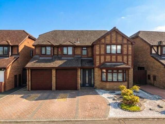 5 bedroom detached house for sale in Charlotte Close, Talbot Village, Poole, BH12