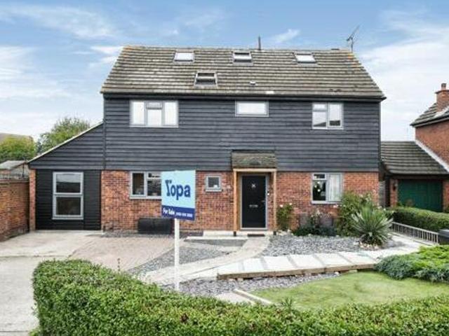 5 Bedroom Detached House For Sale In Chelmsford