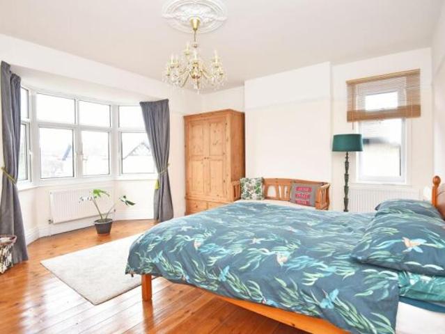 5 bedroom detached house for sale in Chelmsford Road, Harrogate, HG1