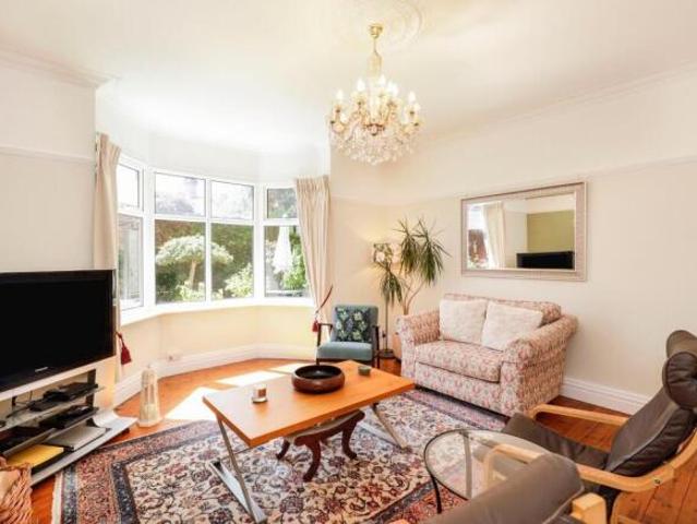 5 bedroom detached house for sale in Chelmsford Road, Harrogate, HG1