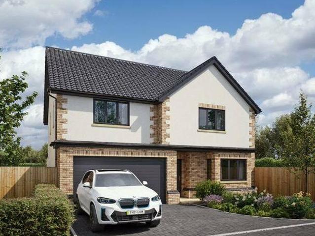 5 bedroom detached house for sale in Chestnut Property Estate Yatton BS49