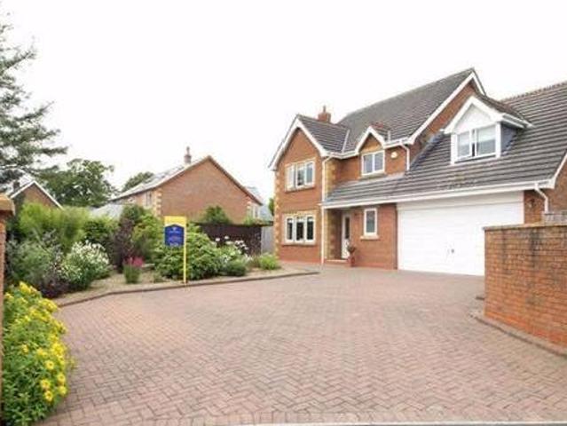 5 bedroom detached house for sale in Cherry Orchard Longridge PR3