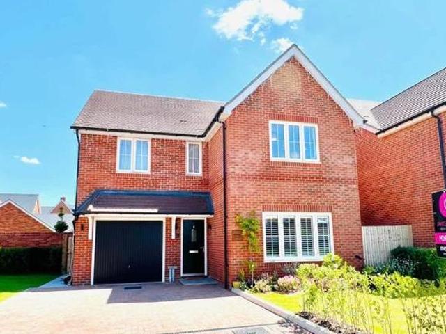 5 bedroom detached house for sale in China Piece Benson OX10