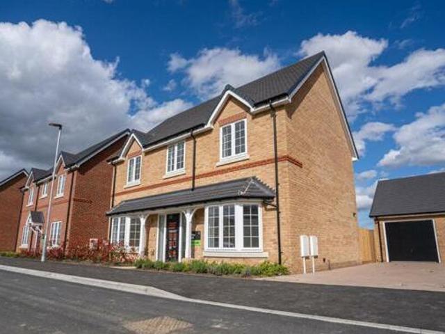 5 Bedroom Detached House For Sale In Cinderpath Way