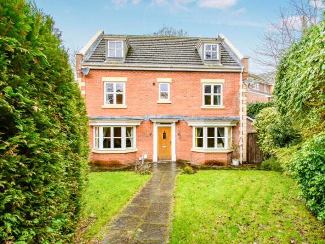5 bedroom detached house for sale in Clarendon Gardens, Bolton, BL7