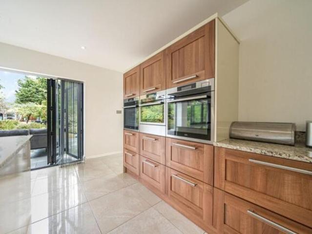 5 bedroom detached house for sale in Clarendon Way, Chislehurst, BR7