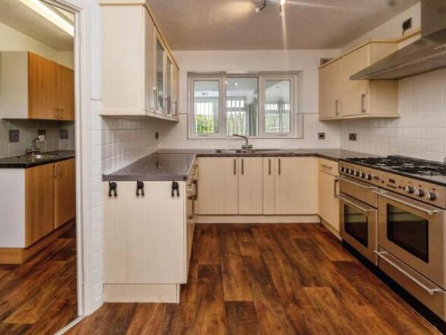 5 bedroom detached house for sale in Clematis Drive, Pendeford, Wolverhampton, WV9