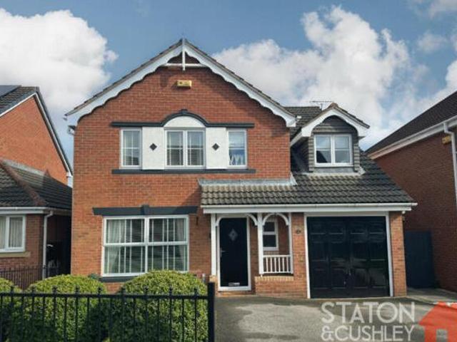 5 Bedroom Detached House For Sale In Clipstone Village