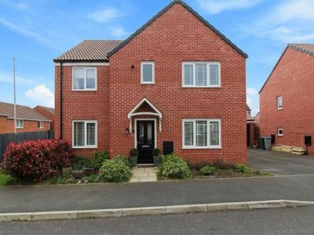 5 Bedroom Detached House For Sale In Clipstone Village, Mansfield
