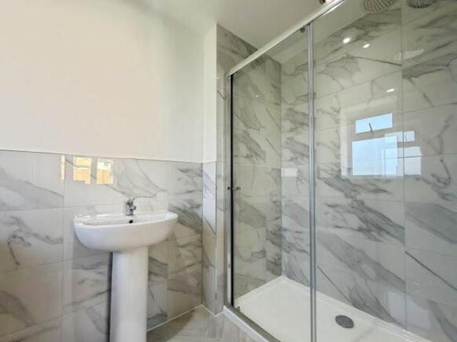 5 bedroom detached house for sale in Clos Tir Ffynnon, Gorseinon, Swansea, SA4
