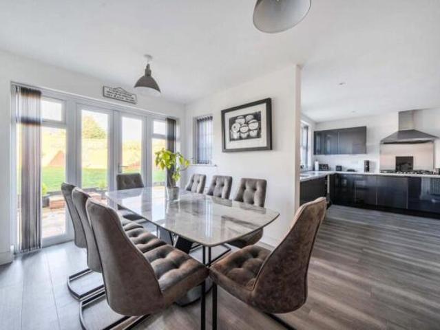 5 bedroom detached house for sale in Hill Barton, Exeter, EX1