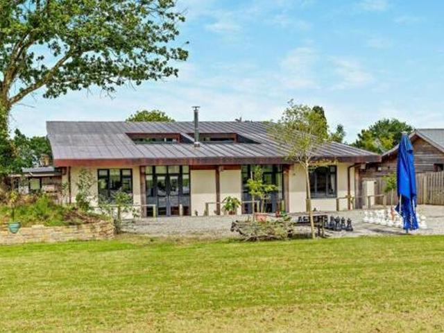5 Bedroom Detached House For Sale In Crediton