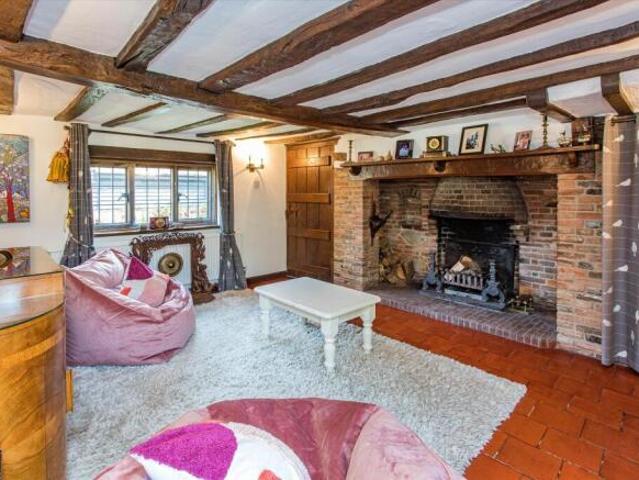 5 bedroom detached house for sale in Crockham Hill, Edenbridge, Kent, TN8