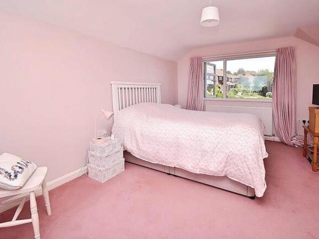 5 bedroom detached house for sale in Croft Chase, Exeter, EX4