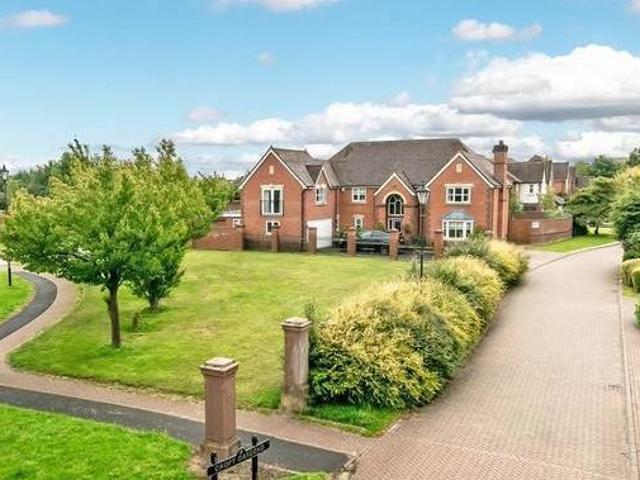 5 bedroom detached house for sale in Croft Gardens Grappenhall Heys Warrington WA4